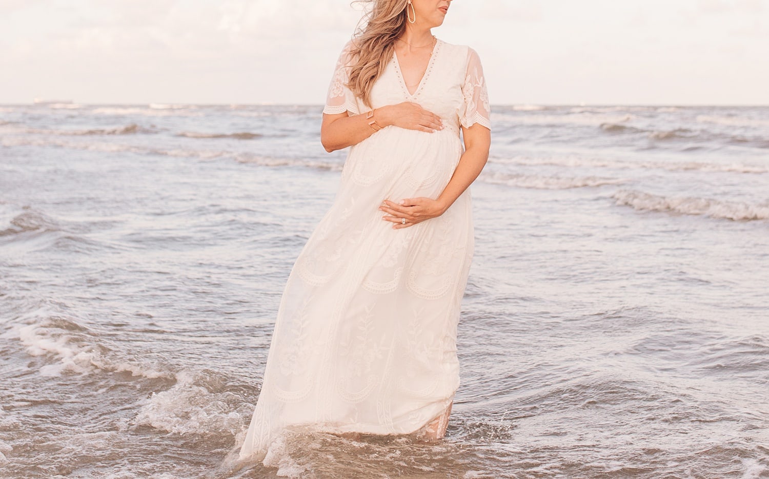 Beach Maternity Shoot | Meg O. on the Go
